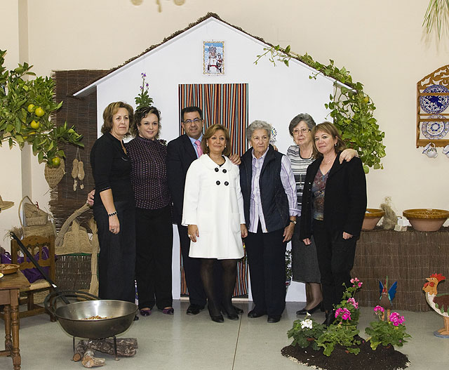Francisco Blaya y Paloma Recio desayunan con los mayores - Mazarrón ...