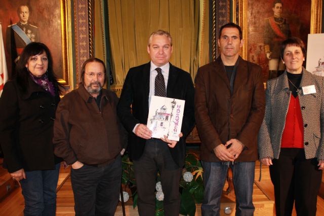 Tomás Raja, pregonero de las fiestas patronales 2012 - Mazarrón ...