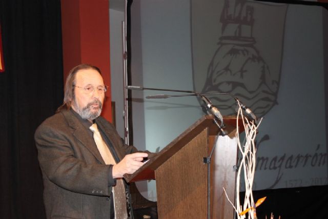 Tomás Raja recuerda su infancia y juventud en un sentido pregón de las ...