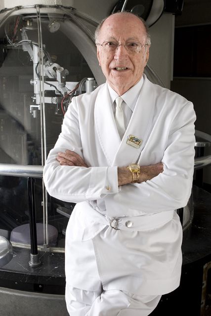 El Catedrático en Cirugía Ocular, Joaquín Barraquer, será investido ...