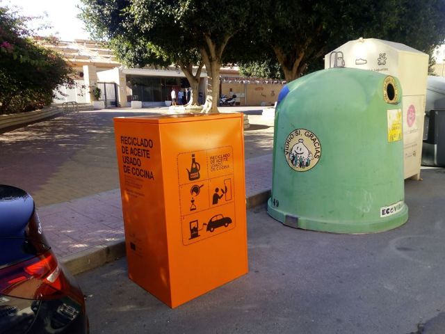 El Ayuntamiento de Alcantarilla instala nuevos contenedores para la ...